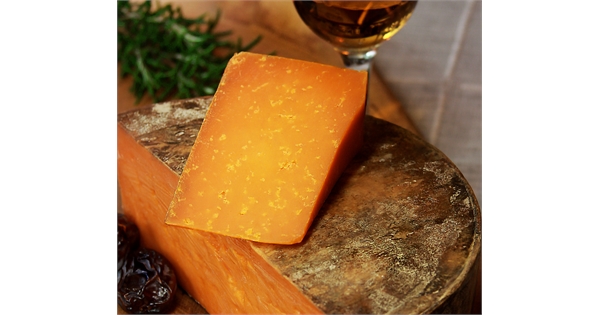 Rutland Red Leicester cheese. Farm Direct